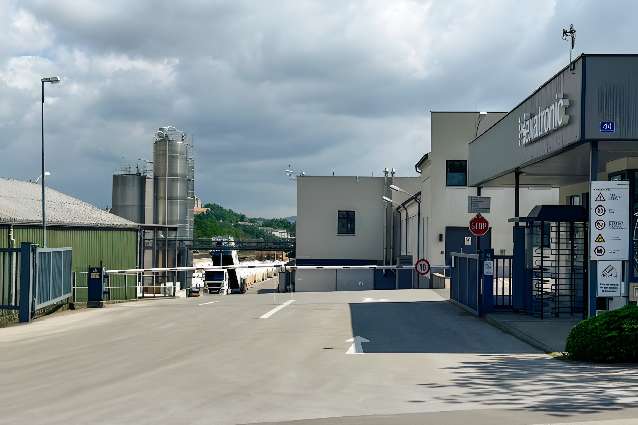 Operations | Hexatronic